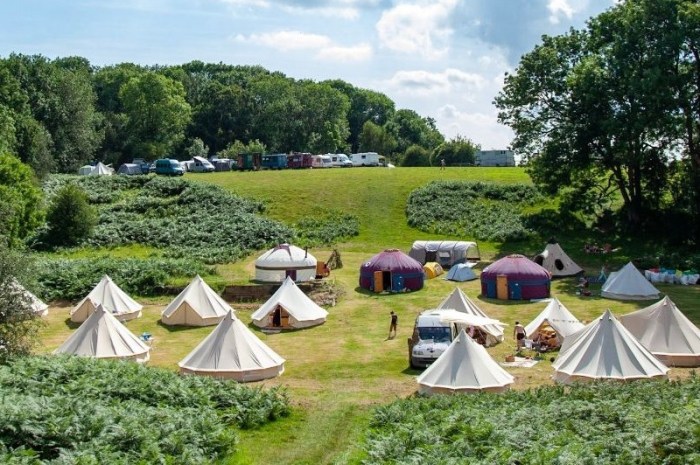 10 land-based projects and communities to visit this summer – Wildhousing